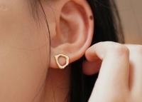 China Irregular Circle 9k Gold Earrings 8mm Dimension for Anniversary for sale