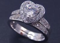 China Brilliant Cut 1 Carat Heart Diamond Ring 1pcs 6.5MM Stone Size for sale
