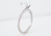 China White Gold Real Diamond Jewellery Ring 1.33ct Pear Cut PS 6×8mm For Engagement for sale