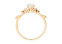 China Fashion Emerald Cut Diamond Ring , Claw Set Engagement Ring With 6×8mm Stone for sale