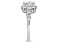 China Cusion Cut 2.43ct 14K Solid Gold Jewellery , raw natural diamond engagement rings ODM for sale