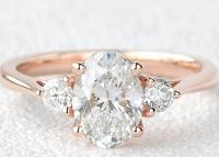China 10K Gold Lab Grown Moissanite Ring White Oval Cut 2.1ct Weight 7×9mm shape for sale