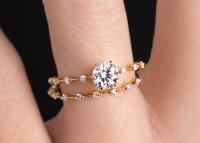 China 1.0ct Moissanite Diamond Rings , Round Cut Engagement Rings 6.5MM ODM for sale