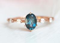 China 1.56ct London Blue Topaz Ring , Oval Shape Diamond Ring Round Cut OEM for sale