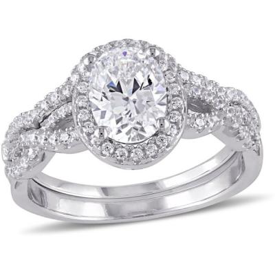 China Oval Cut 18kt White Gold Diamond Engagement Ring 0.92ct Weight For Women ODM for sale