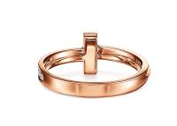 China 2.5mm Wide 18K Solid Gold Jewellery Ring With Round Diamonds Weight 0.8CT for sale