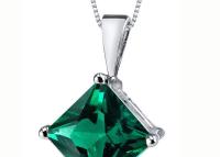 China 2.2ct Natural Emerald Pendant Necklace Princess Cut 7×7mm size for sale