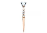 China Claw Setting Rose Gold Moissanite Band Rings 5.5MM size OEM ODM for sale