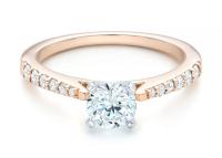 China Claw Setting Rose Gold Moissanite Band Rings 5.5MM size OEM ODM for sale