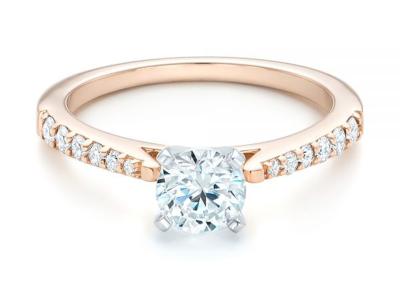 China Claw Setting Rose Gold Moissanite Band Rings 5.5MM size OEM ODM for sale