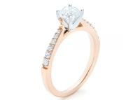 China Claw Setting Rose Gold Moissanite Band Rings 5.5MM size OEM ODM for sale