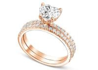 China ODM 18k Rose Gold Diamond Ring Heart Cut With Matching Band 2.75CT for sale