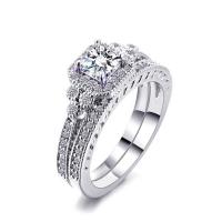 China 0.62ct 2 Carat Princess Cut Diamond Ring , 62PCS Moissanite Engagement Rings for sale