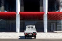 China New Energy Electric Cargo Delivery Trucks 190km High Speed for sale