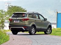 China Baic RUIXIANG S3L Inventory SUV Automatic 7 Seater Petrol SUV for sale