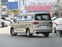 China BAW M7 MPV Vehicles MT Fuel Van City Delivery Passenger Logistics Cargo Van for sale