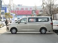 China BAW M7 MPV Vehicles MT Fuel Van City Delivery Passenger Logistics Cargo Van for sale