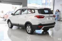 China Economical Practical Fuel 4 Wheel Drive SUV Family Car BAIC Ruixiang X3 for sale