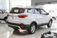 China Economical Practical Fuel 4 Wheel Drive SUV Family Car BAIC Ruixiang X3 for sale