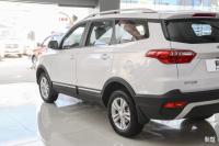 China Economical And Reliable Household Gasoline Vehicle With 7 Seats And Large Space for sale