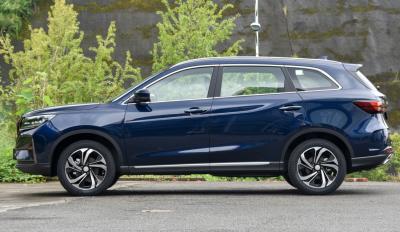 China 5/7 Seats Family SUV With Fuel High Speed High Performance Medium Sized 180KM for sale
