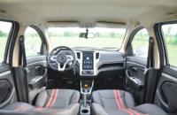 China REVERIE LHD Electric Hatchback Compact Family Car Long Range High Performance for sale