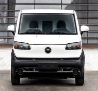 China 7.2m3 Large Fully Electric Minivan New Gonow Electric Transit Van for sale