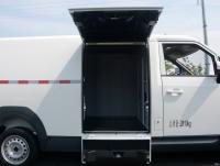 China Box Transport Electric Cargo Van Vehicle 5m Long Range 305km Four Doors for sale