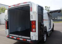 China Box Transport Electric Cargo Van Vehicle 5m Long Range 305km Four Doors for sale