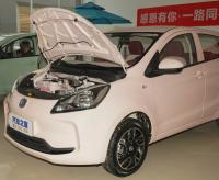 China Mini EV 5 Door 5 Seater Hatchback Cars 101km/H High Cost Effectiveness for sale
