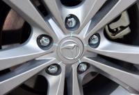 China Inventory Compact 7 Seater SUV 5 Speed Manual Gearbox Fuel SUV for sale