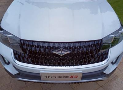 China 5 MT Gasoline SUV Travel First Choice BAIC X3 Oil Sedan 1.5L Displacement for sale