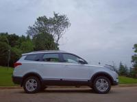 China 5 MT Gasoline SUV Travel First Choice BAIC X3 Oil Sedan 1.5L Displacement for sale