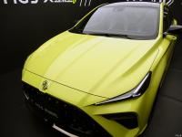 China Sport Sedan MG5 Petrol Hatchback 1.5T 4 Doors 5 Seats 200km High Performance Car for sale