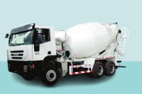 China Heavy Duty Cargo Truck With Permanent Magnet Synchronous Motor Mixer Truck Water Tank Capacity 500L for sale