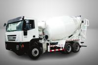 China Heavy Duty Cargo Truck With Permanent Magnet Synchronous Motor Mixer Truck Water Tank Capacity 500L for sale