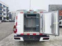 China Diesel Oil Refrigerated Trucks 1.99 Meters Heightin The Pharmaceutical And Biomedical Sectors for sale
