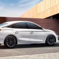China Efficient Electric Sedan Passenger Car CVT Transmission 6L/100km Consumption ABS 5 Seats 1699kg for sale