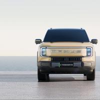 China MAXUS Pickup Vehicle 5-Seater eTerron 9 with 325 kW Peak Power and Enhanced Safety Features for sale