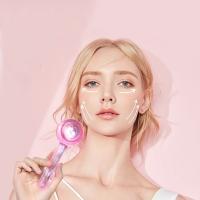 China Anti-Ageing Facial Massage Tool Ice Globes Glitters for Cooling Face Neck and Eyes Tighten Skin Borosilicate Glass for sale