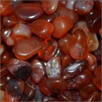 China Polished Natural Crystal Red Agate Carnelian Tumble Gravel Stones for Feng Shui for sale
