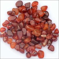 China Polished Natural Crystal Red Agate Carnelian Tumble Gravel Stones for Feng Shui for sale