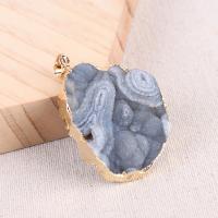 China Art Collectible Agate Slice Pendant Silver/Gold Plated Edge Feng Shui Theme Unique Design Handcrafted for sale