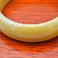 China Discover the Natural Beauty of Hetian Jade Bracelets for Women from to Relieve Fatigue and Unclog Muscles Theme Feng Shui for sale