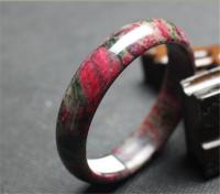 China Natural Xiuyan Jade Peach Jade Bracelet Gender Women' PORTABLE for Women for sale