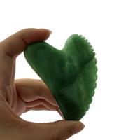 China Facial Scraping Skin Lifting with Green Aventurine Gua Sha and Heart Shaped Design for sale