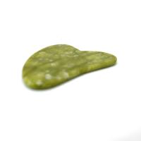 China Green 7.6cm*5.5cm*0.2cm Xiuyan Jade Heart Shape Facial Jade Guasha Massager Board Gua Sha Massage Tool For Health Care for sale
