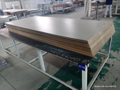 China Mica Sheet As Protective Shield Safety Guard For Workers Operating Machine for sale