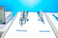 China Eccentric Screw Metering Valve with 1:1 and 10:1 Mix Ratio Options for Precision Dispensing for sale