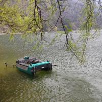 China Long Range Autonomous Surface Vessel Boat USV SMURF with 100kg Load for sale